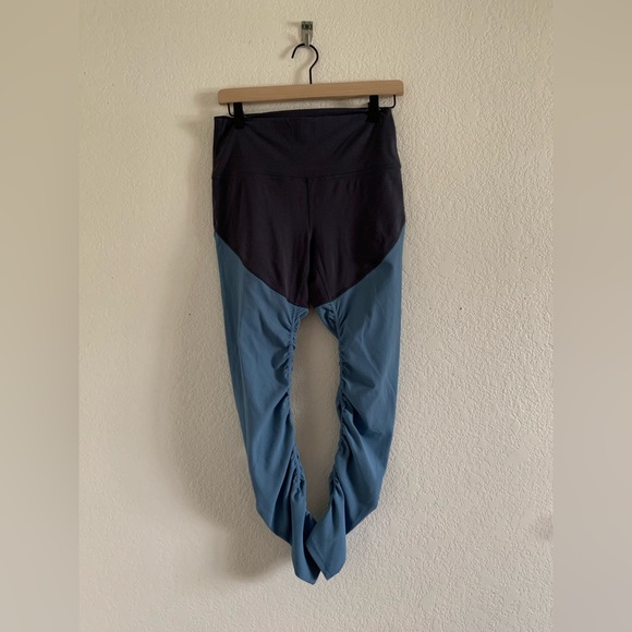 ZYIA | Pants & Jumpsuits | Zyia Active Storm Parallel Luxe Hi Rise 78 Colorblock Leggings Womens ...